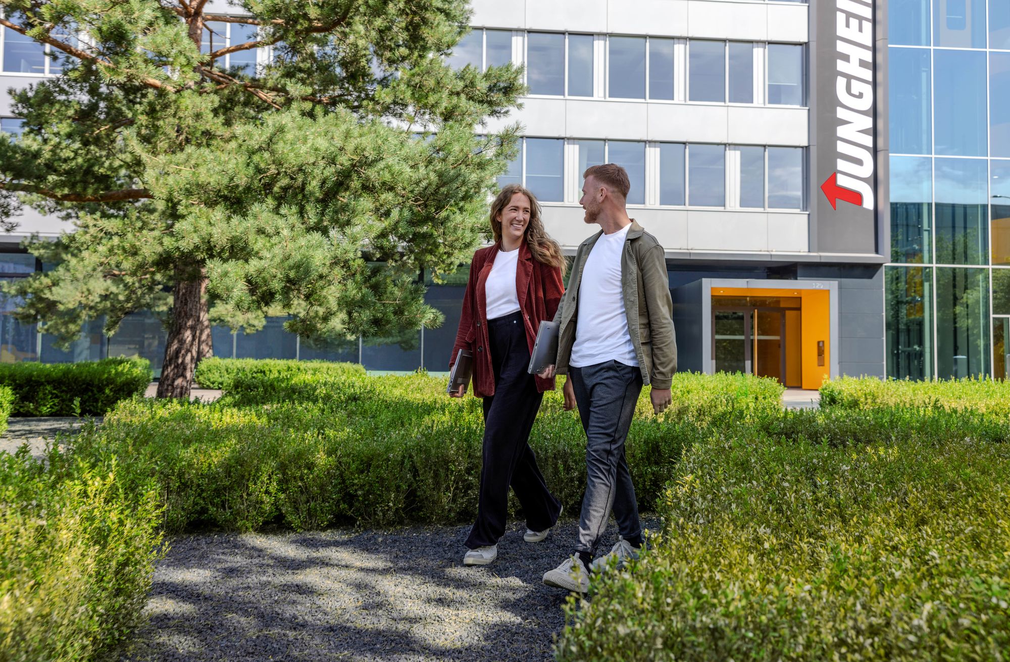 Annual Report 2023 | Jungheinrich